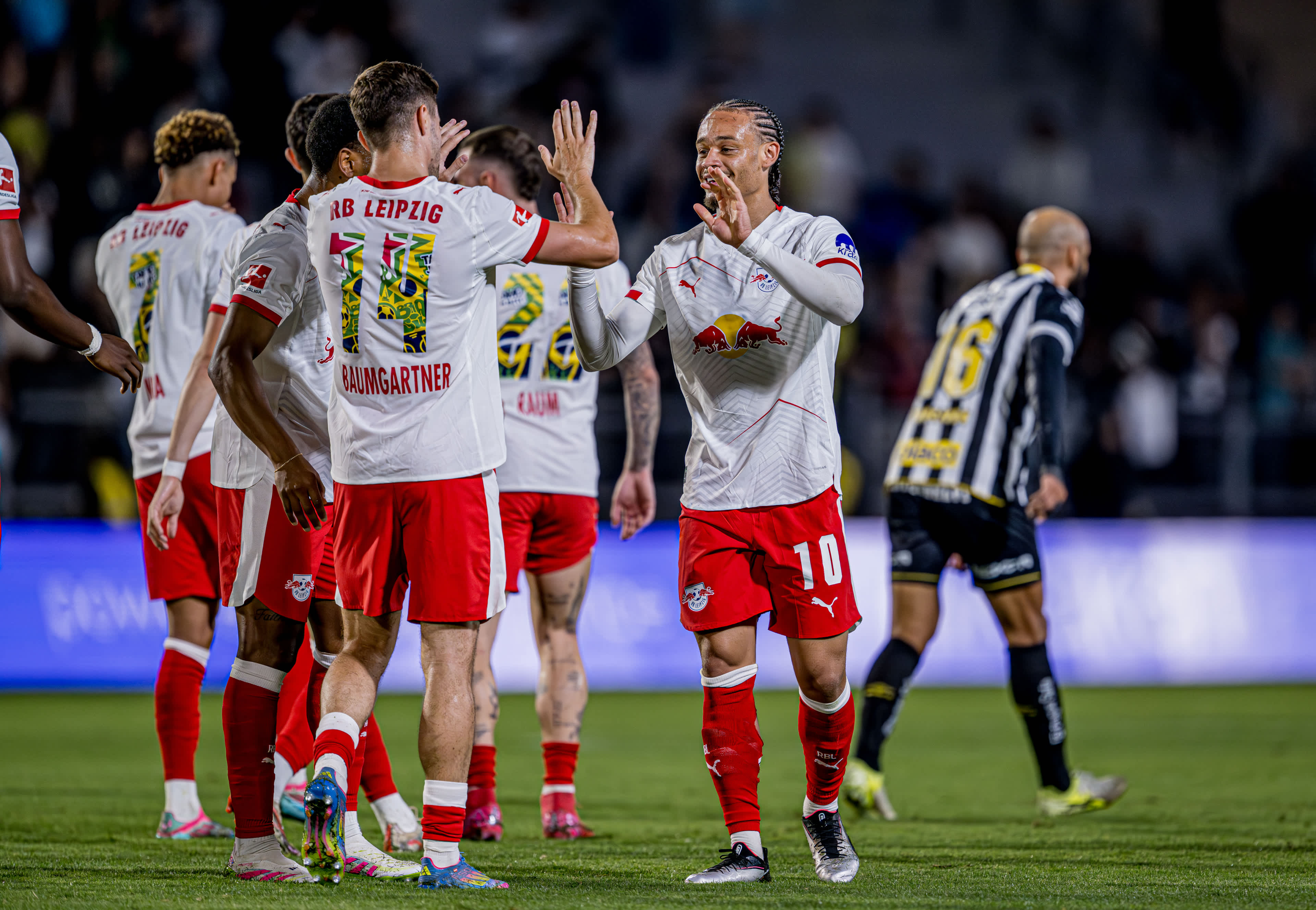 RBL in Brasilien: Fußball, Emotionen & Teamspirit